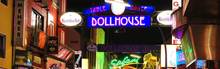STRIP-CLUBS-Reeperbahn-Hamburg-ANGEBOTE